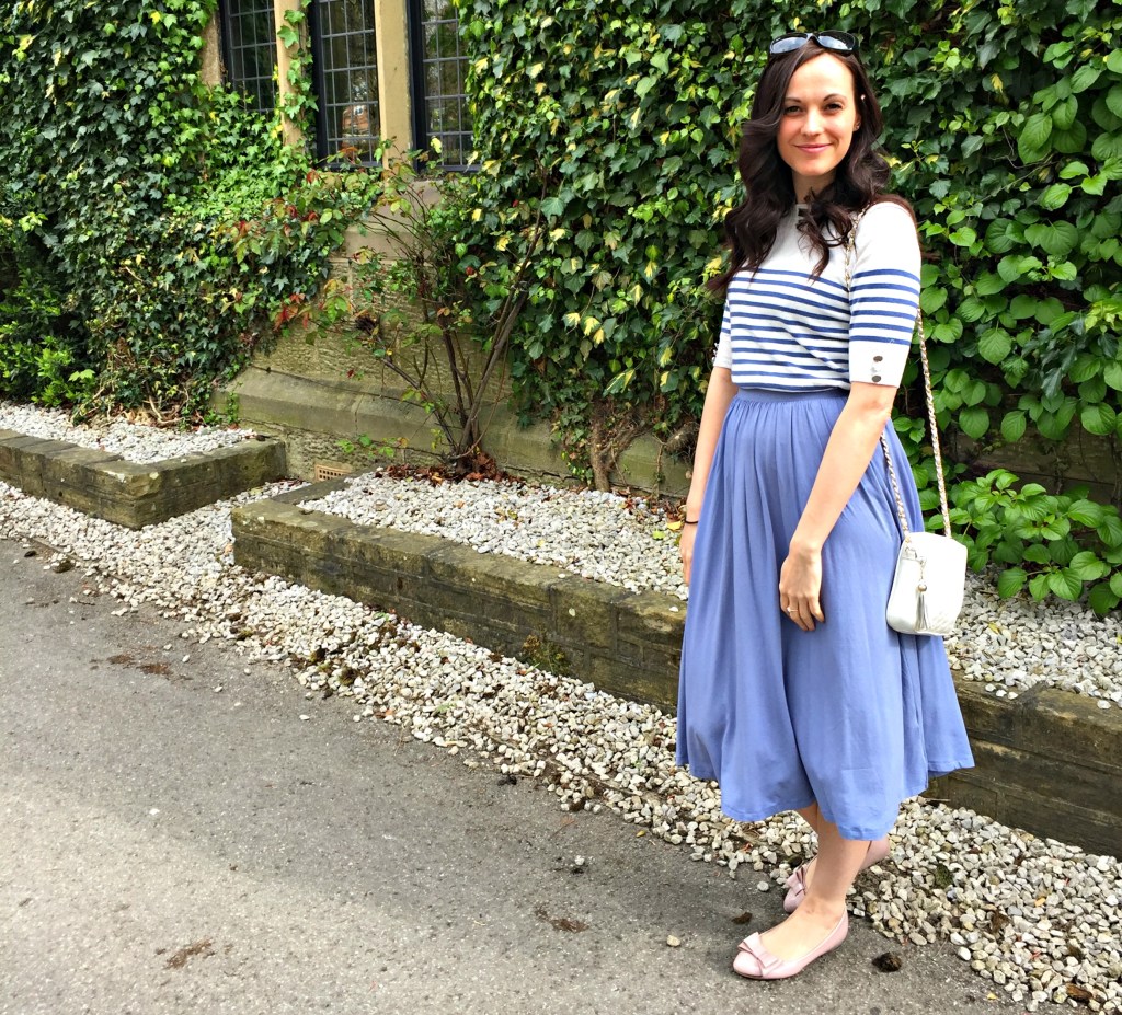 Outfit: Bare Legs & Baby Blue – Picking the Day