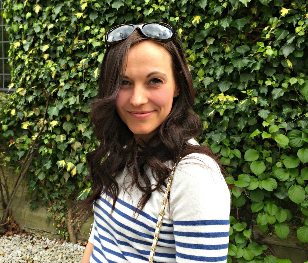 Outfit: Bare Legs & Baby Blue – Picking the Day