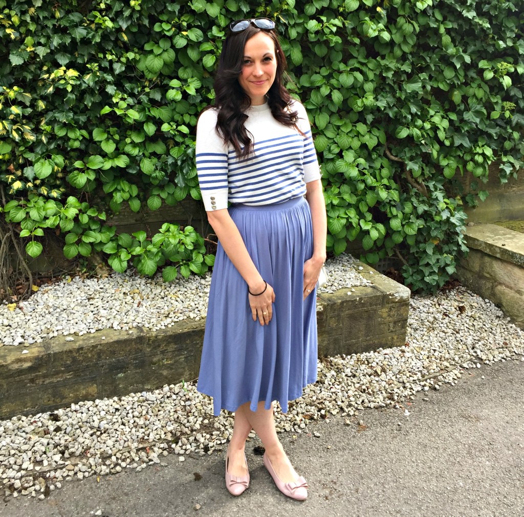 Outfit: Bare Legs & Baby Blue – Picking the Day