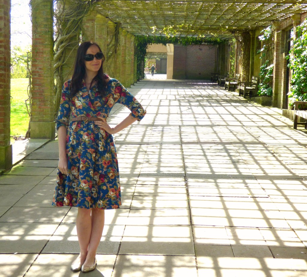 Outfit: Vivacious Vivi – Picking the Day