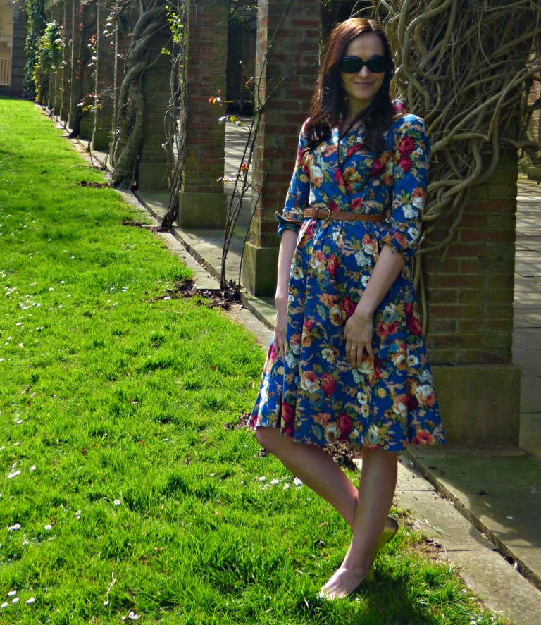 Outfit: Vivacious Vivi – Picking the Day