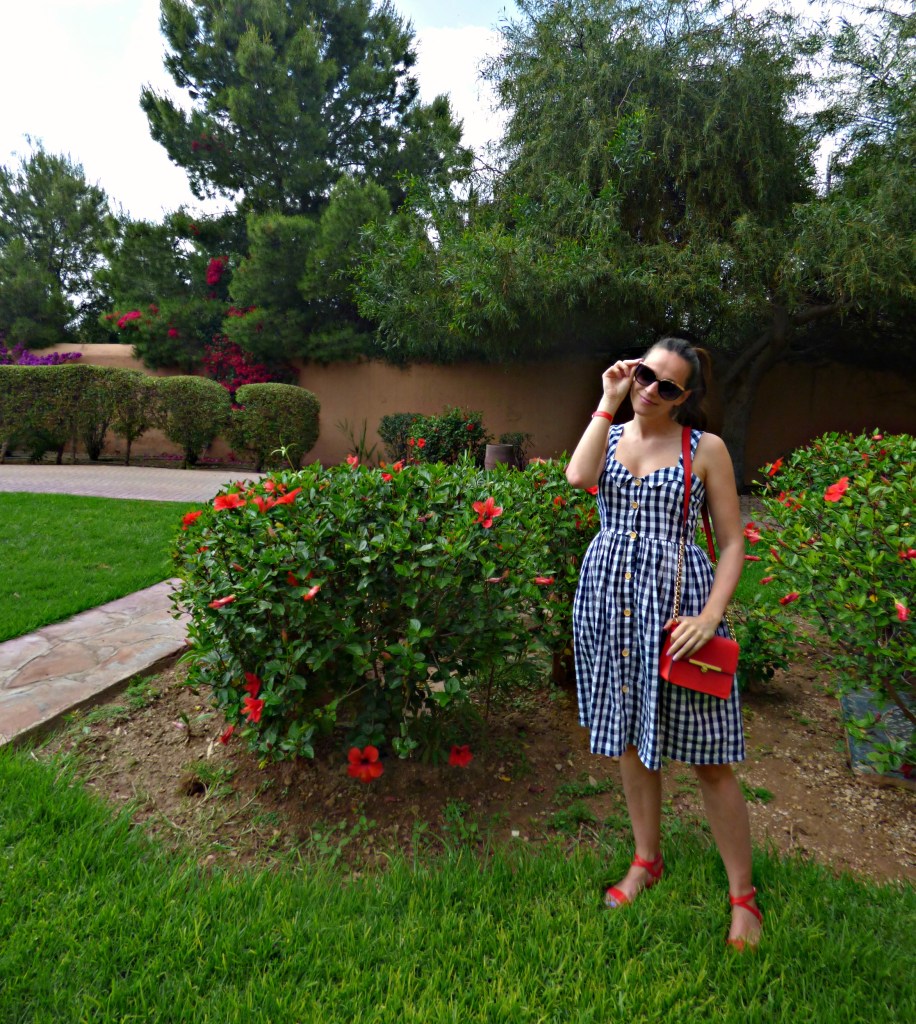 Outfit: The Perfect Pick Me Up Dress – Picking the Day