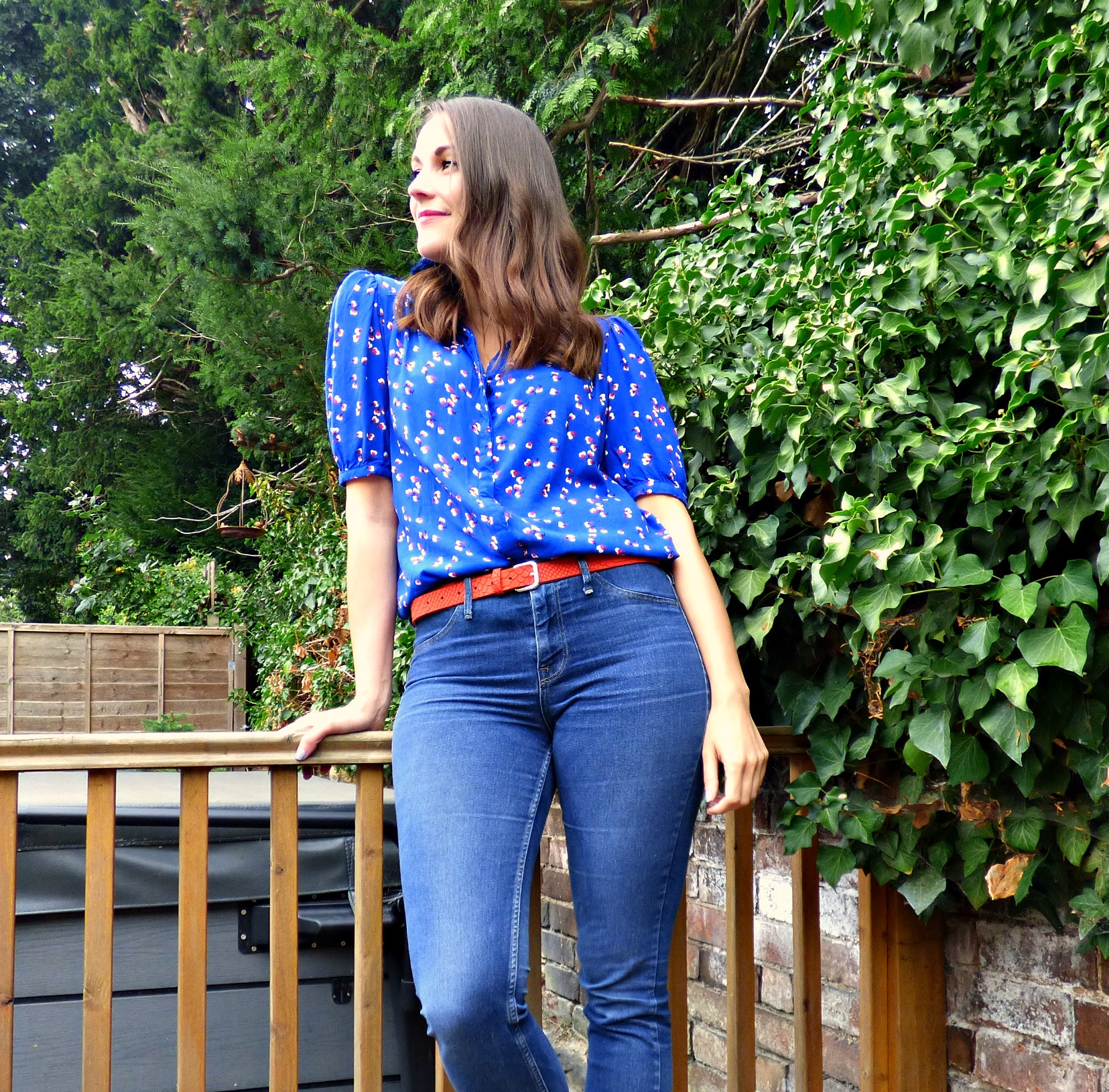 Outfit: Primary Colours – Picking the Day