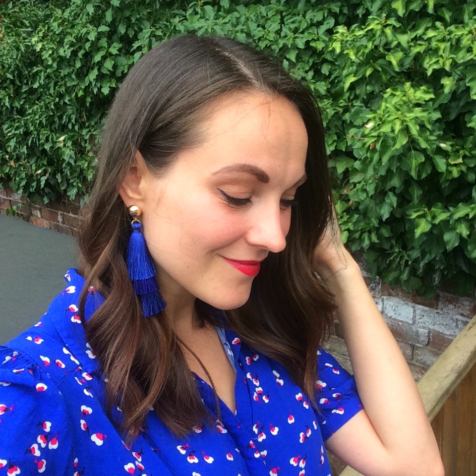 Outfit: Primary Colours – Picking the Day